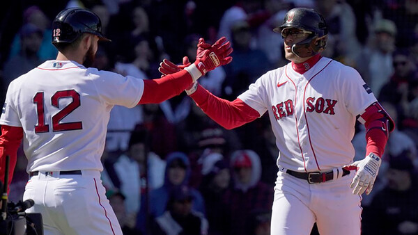 【試合戦評 動画あり】Rソックスが開幕カード勝ち越し 吉田は4打数2安打2打点の活躍