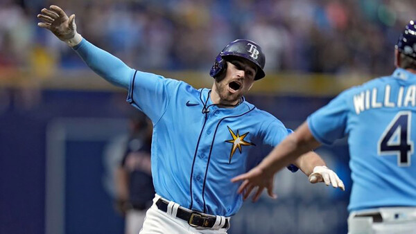 レイズが完封リレーで開幕10連勝達成 Rソックス吉田は1安打