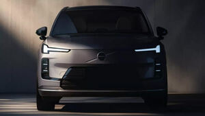 「あのXC70が戻ってきた」PHEVで180km走行を実現した“異形のクロスオーバー”が完全に未来仕様だった